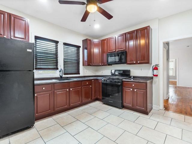 3 Bedroom Apartment for Rent at Shepard Ave & Elmwood Ave #2, East Orange, NJ 07018