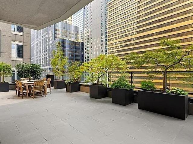 3 Bedroom Apartment for Rent at W 53rd St #11BC, New York, NY 10019 Theater District