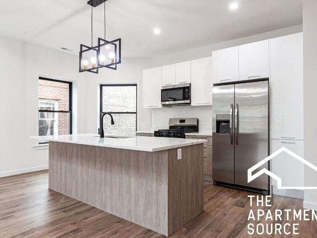 3 Bedroom Apartment for Rent at 1428 W Jonquil Ter #2, Chicago, IL 60626 Rogers Park