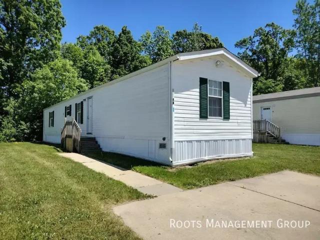 3 Bedroom Apartment for Rent at 14 Birch Crest Dr #14, Flint, MI 48504