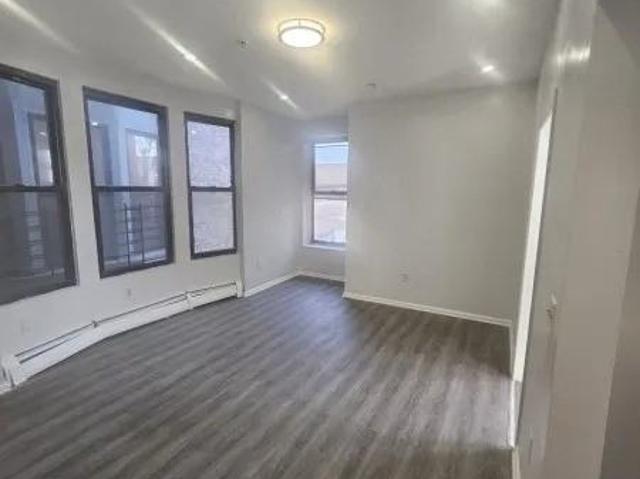 3 Bedroom Apartment for Rent at 150 Broad St, Newark, NJ 07104 Mount Pleasant Lower Broadway