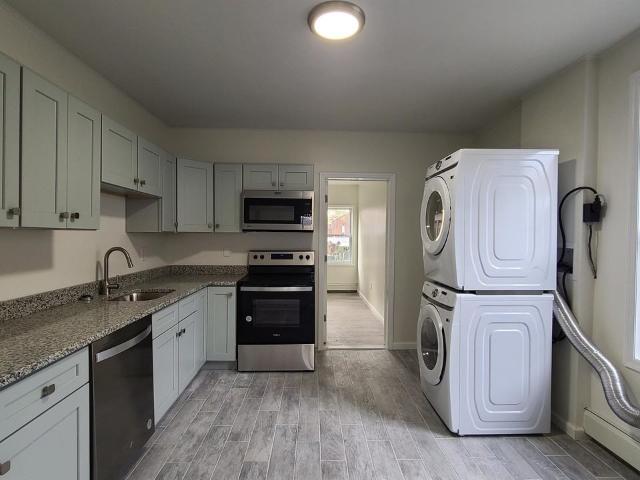 3 Bedroom Apartment for Rent at 1513 5th Ave #2, Watervliet, NY 12189