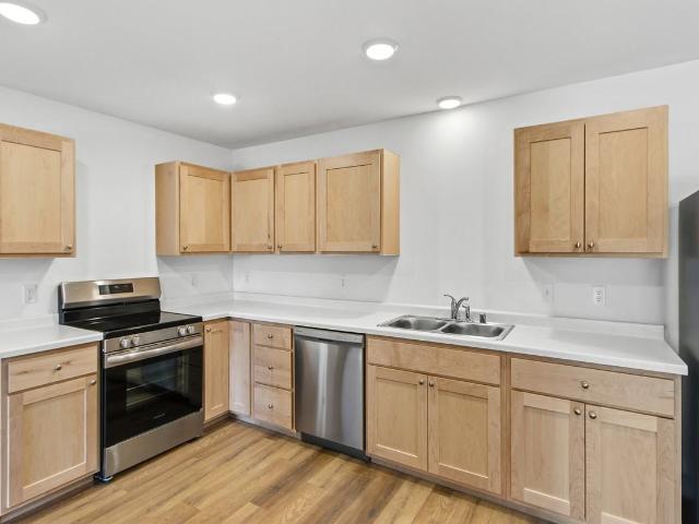 3 Bedroom Apartment for Rent at 1522 Greenfield St #1010, Baraboo, WI 53913