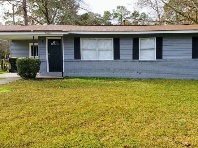 3 Bedroom Apartment for Rent at 1535 E 31st St, Savannah, GA 31404 Live Oak