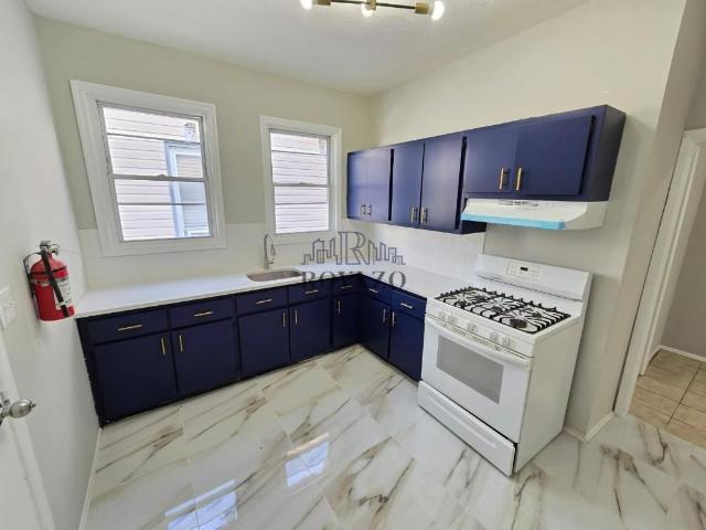 3 Bedroom Apartment for Rent at 158 North 12th Street #2, Newark, NJ 07107 Lower Roseville