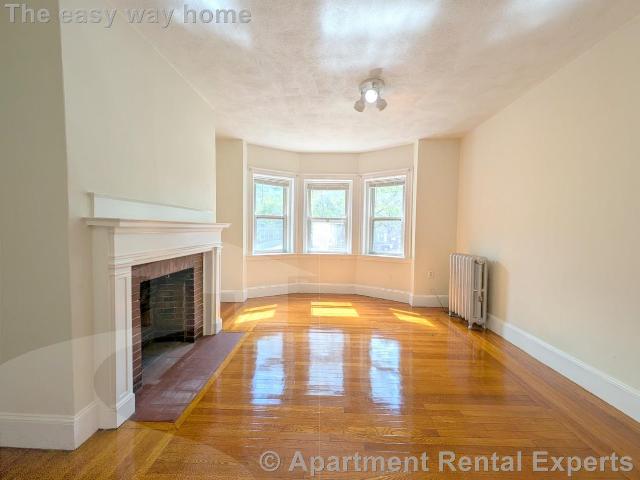 3 Bedroom Apartment for Rent at 163 Summer St #1, Somerville, MA 02143 Spring Hill