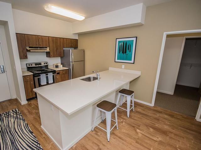 3 Bedroom Apartment for Rent at 1650 Nw 13th Ave, Portland, OR 97209 Pearl