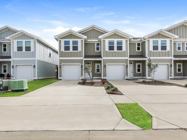 3 Bedroom Apartment for Rent at 1660 Caleigh Ct, Lynn Haven, FL 32444