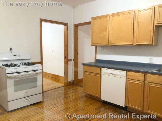 3 Bedroom Apartment for Rent at 189 Lowell St #1, Somerville, MA 02144 Powder House