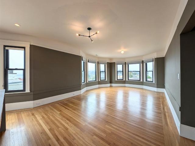 3 Bedroom Apartment for Rent at 195 26th Ave #5, San Francisco, CA 94121 Lake Street