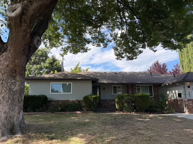 3 Bedroom Apartment for Rent at 1063 35th Ave #A, Sacramento, CA 95822