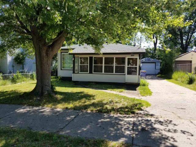 3 Bedroom Apartment for Rent at 1110 Dallas Ave Se, Grand Rapids, MI 49507 South East End