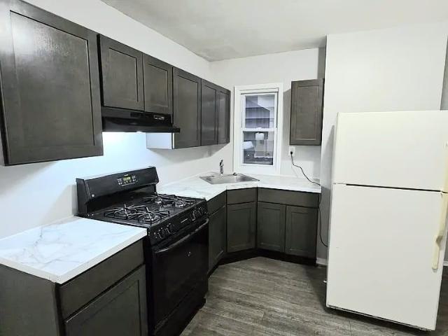 3 Bedroom Apartment for Rent at 111 South 12th Street #1, Newark, NJ 07107 Fairmount