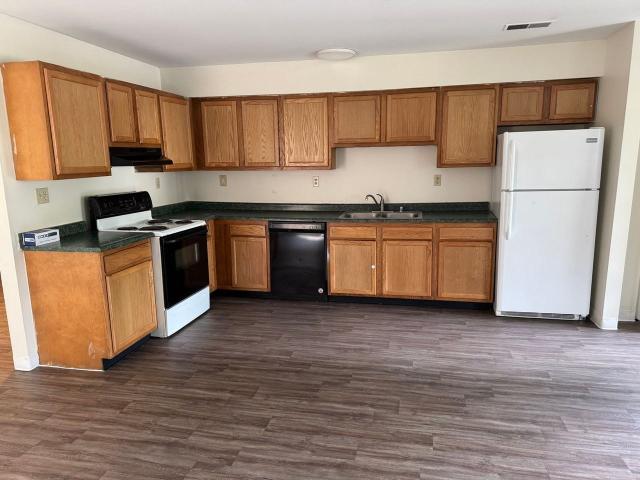 3 Bedroom Apartment for Rent at 1135 S 2nd St #1135 202, Louisville, KY 40203 Old Louisville