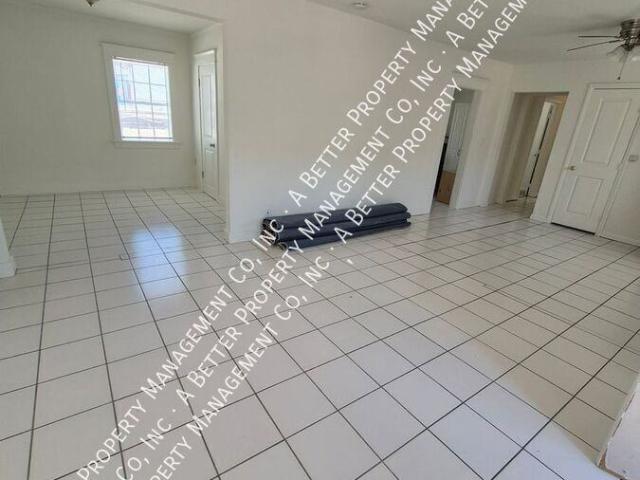 3 Bedroom Apartment for Rent at 1144 Gladys Ave, Long Beach, CA 90804 Eastside