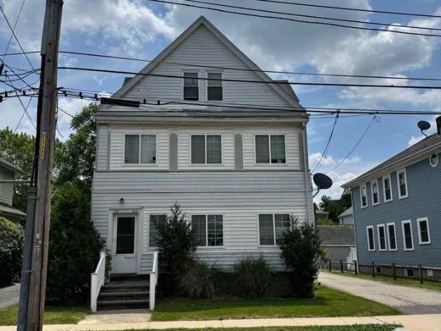 3 Bedroom Apartment for Rent at 121 Merrymount Rd #1, Quincy, MA 02169 Quincy Center