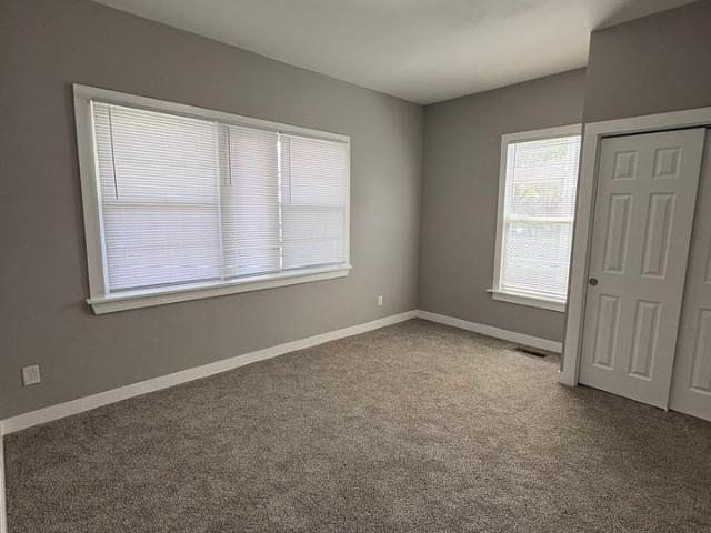 3 Bedroom Apartment for Rent at 1237 Knox Ave N #1237, Minneapolis, MN 55411 Near North