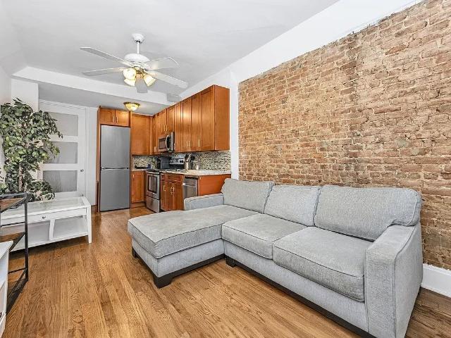 3 Bedroom Apartment for Rent at 129 W 56th St #3F, New York, NY 10019 Theater District