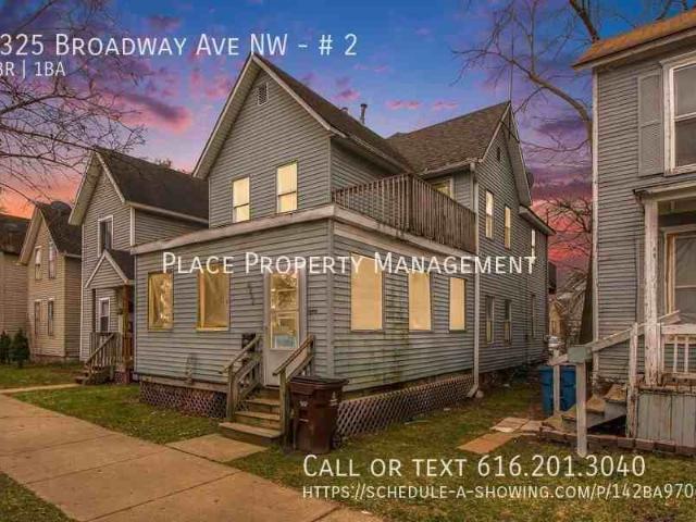 3 Bedroom Apartment for Rent at 1325 Broadway Ave Nw #2, Grand Rapids, MI 49504 West Grand