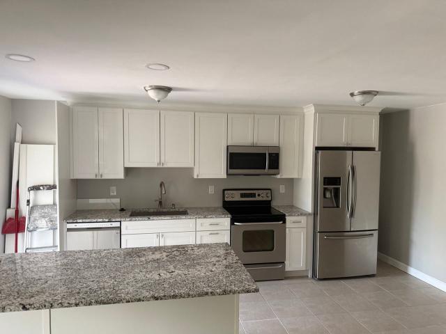 3 Bedroom Apartment for Rent at 240 Sw 7th St #10, Boca Raton, FL 33432