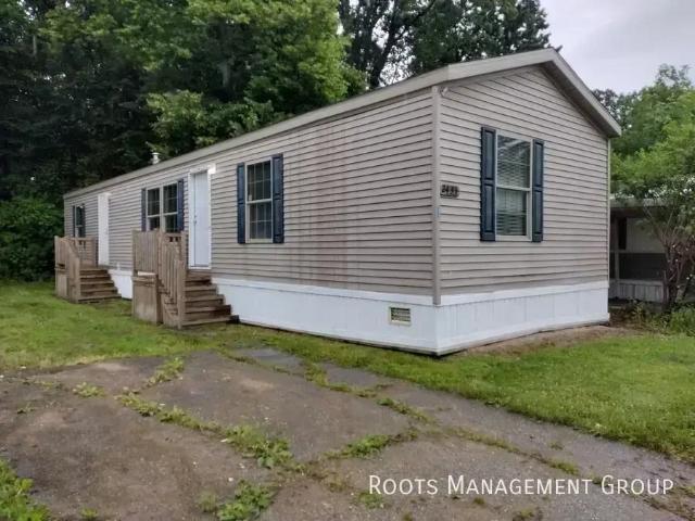 3 Bedroom Apartment for Rent at 2433 Beverly Blvd, Flint, MI 48504