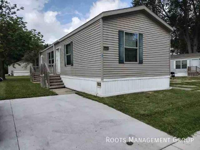 3 Bedroom Apartment for Rent at 2443 Gena Ann Ln, Flint, MI 48504