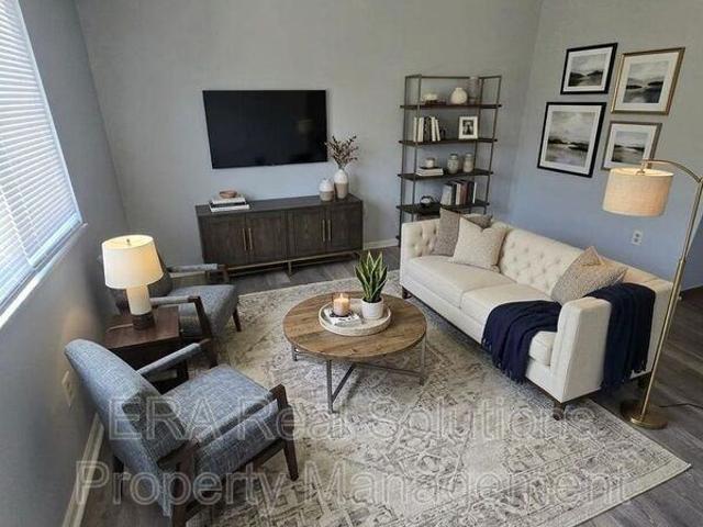 3 Bedroom Apartment for Rent at 2460 Hiawatha St, Columbus, OH 43211 North Linden