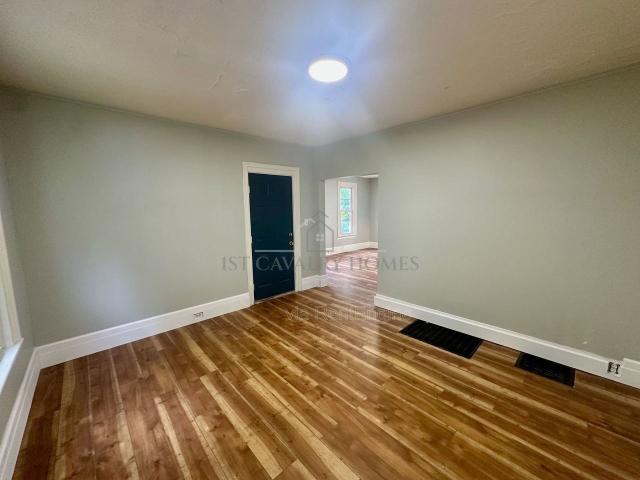 3 Bedroom Apartment for Rent at 251 Arch St, Akron, OH 44304 Middlebury