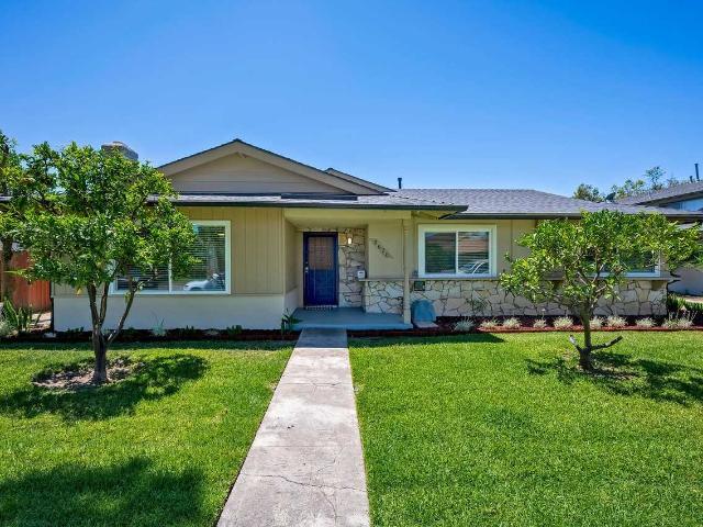 3 Bedroom Apartment for Rent at 2620 W Aurora St #1, Santa Ana, CA 92704 Armstrong