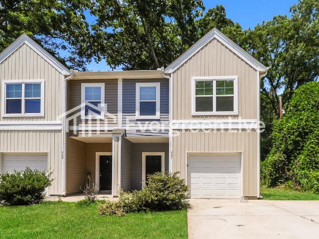 3 Bedroom Apartment for Rent at 267 E Catawba Ave, Mooresville, NC 28115