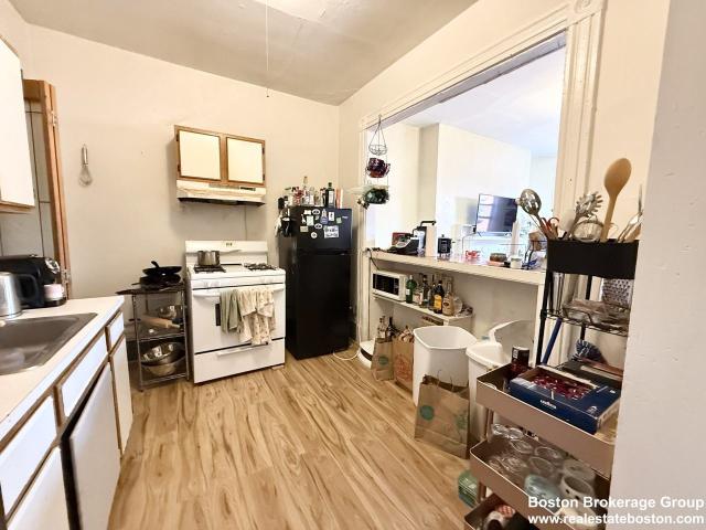 3 Bedroom Apartment for Rent at 26 Symphony Road #4, Boston, MA 02115 Fenway Kenmore Audubon Circle Longwood