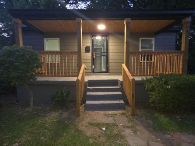 3 Bedroom Apartment for Rent at 287 Harrell St, Memphis, TN 38112 Binghampton Lester