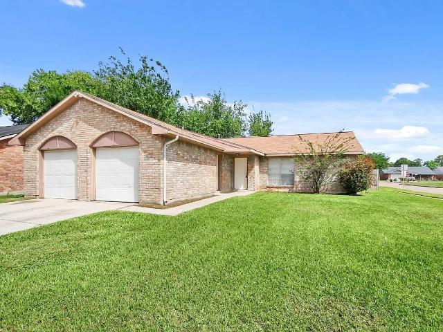 3 Bedroom Apartment for Rent at 2902 Lacewing Ln, Houston, TX 77067