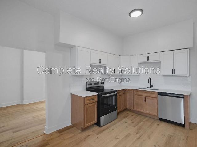 3 Bedroom Apartment for Rent at 2928 Texas Ave #1F, St. Louis, MO 63118 Benton Park West
