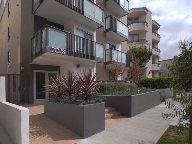 3 Bedroom Apartment for Rent at 2028 S Bentley Ave #102, Los Angeles, CA 90025 Westside