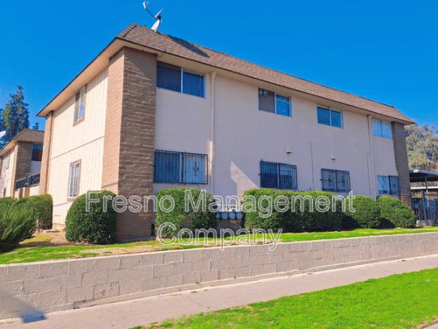 3 Bedroom Apartment for Rent at 2029 E Pontiac Way #L, Fresno, CA 93726 McLane