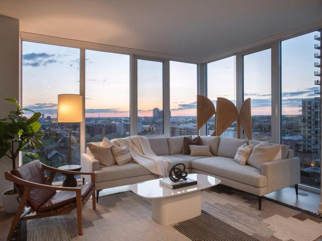 3 Bedroom Apartment for Rent at 202 W Hill St #3 2, Chicago, IL 60610 Near North Side