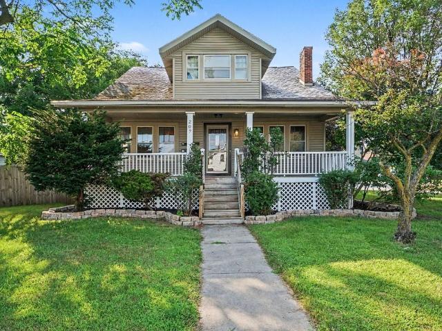 3 Bedroom Apartment for Rent at 207 Marquette St, Bay City, MI 48706