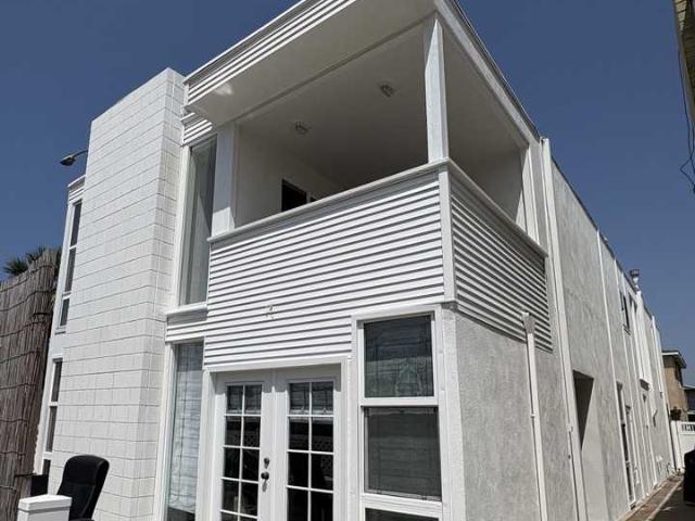 3 Bedroom Apartment for Rent at 205 41st Street #B, Newport Beach, CA 92663 West Newport Beach