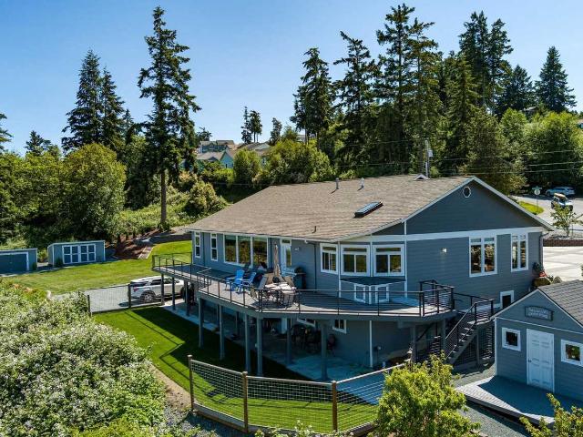 3 Bedroom Apartment for Rent at 2060 Sw Scenic Heights St, Oak Harbor, WA 98277