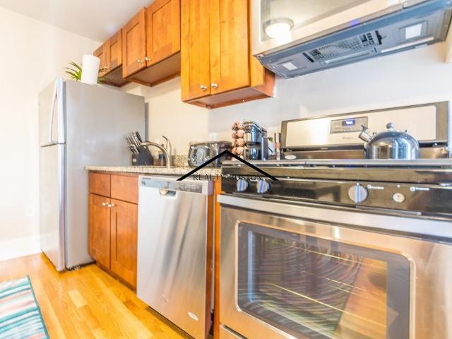 3 Bedroom Apartment for Rent at 20 Sheafe St #4F, Boston, MA 02113 North End