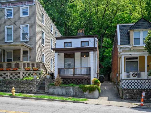 3 Bedroom Apartment for Rent at 2146 W Clifton Ave, Cincinnati, OH 45219 The Heights