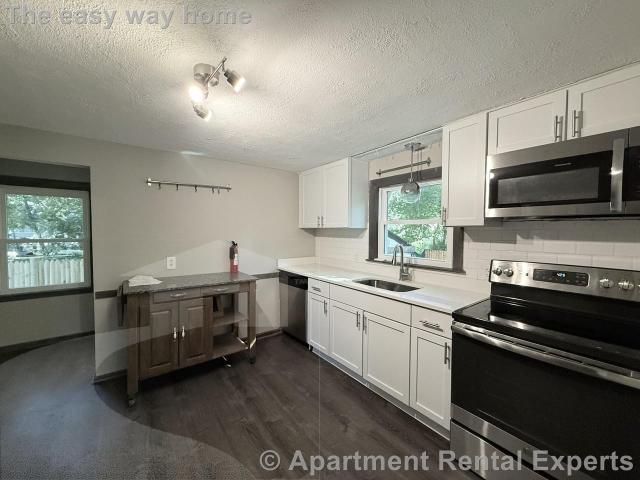 3 Bedroom Apartment for Rent at 21 Jerome St, Medford, MA 02155 West Medford