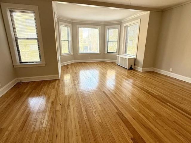 3 Bedroom Apartment for Rent at 2217 E 69th St #3, Chicago, IL 60649 South Shore