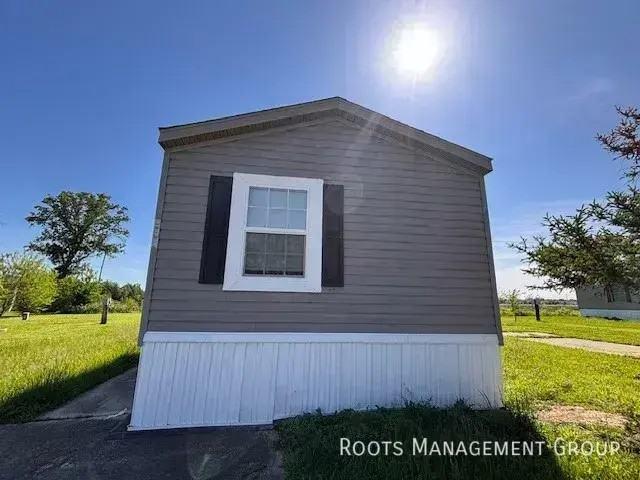 3 Bedroom Apartment for Rent at 2220 Dunkelberg Rd Lot 966 #966, Fort Wayne, IN 46819