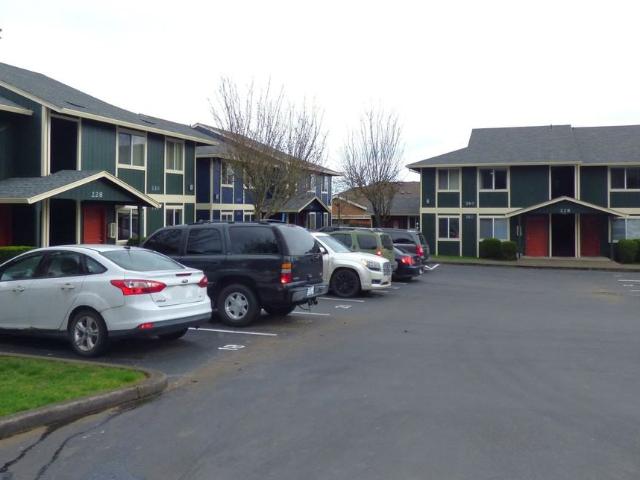 3 Bedroom Apartment for Rent at 228 Stoneway Dr Nw #140, Salem, OR 97304 West Salem