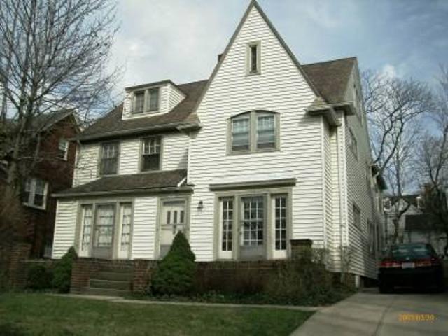 3 Bedroom Apartment for Rent at 2315 S Overlook Rd #N, Cleveland Heights, OH 44106 Cleveland Heights