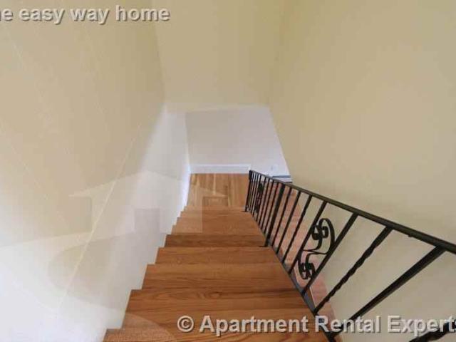 3 Bedroom Apartment for Rent at 2 Central St #1, Somerville, MA 02143 Spring Hill