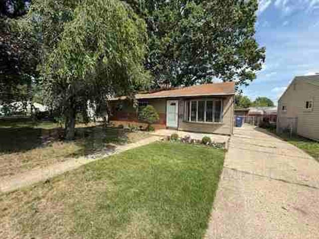 3 Bedroom Apartment for Rent at 34856 Fairchild St, Westland, MI 48186 Westland