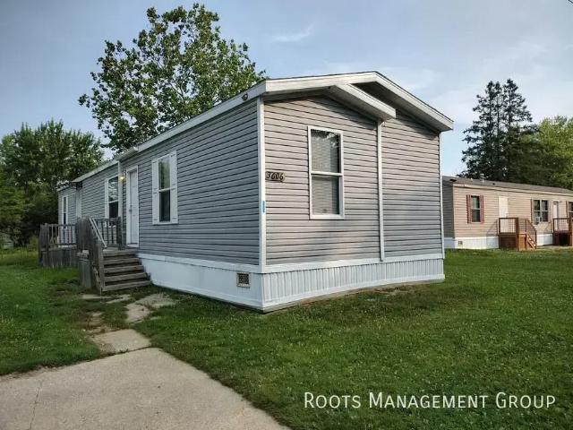3 Bedroom Apartment for Rent at 3606 Aurora Ct, Flint, MI 48504